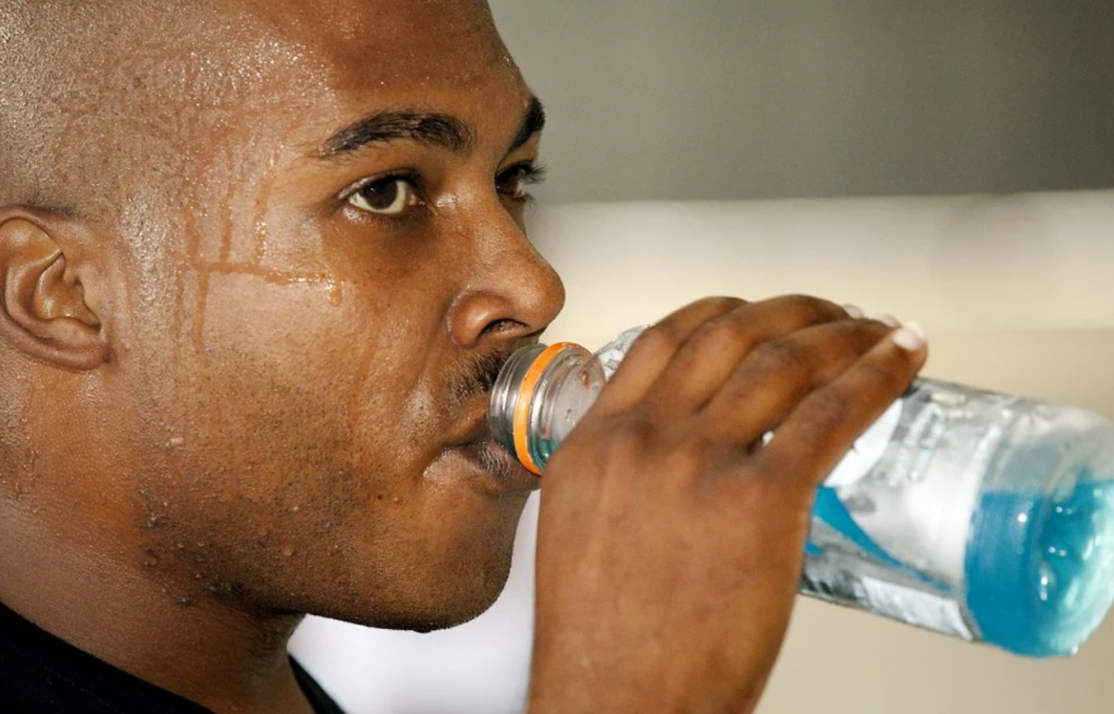 Man Posts Facebook Warning After Drinking Iced Water In The Heatwave ...